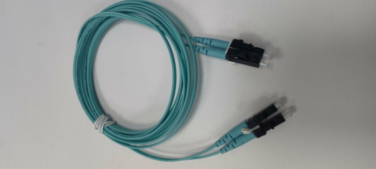 Оптический патч-корд дуплексный Panduit FXLE10-10M2 2 метра