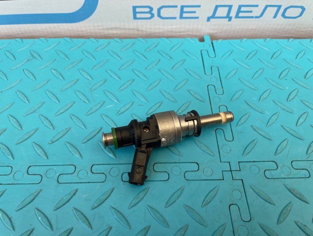 Форсунка топливная Audi A6 2013 C7 CHVA 2.8 OEM 06E906036Q