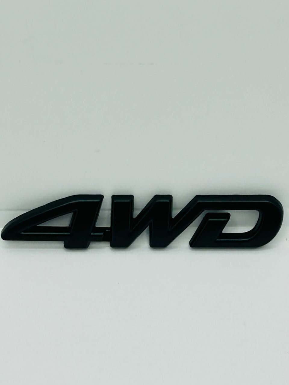 Шильдик надпись наклейка 4wd металл 8.5см