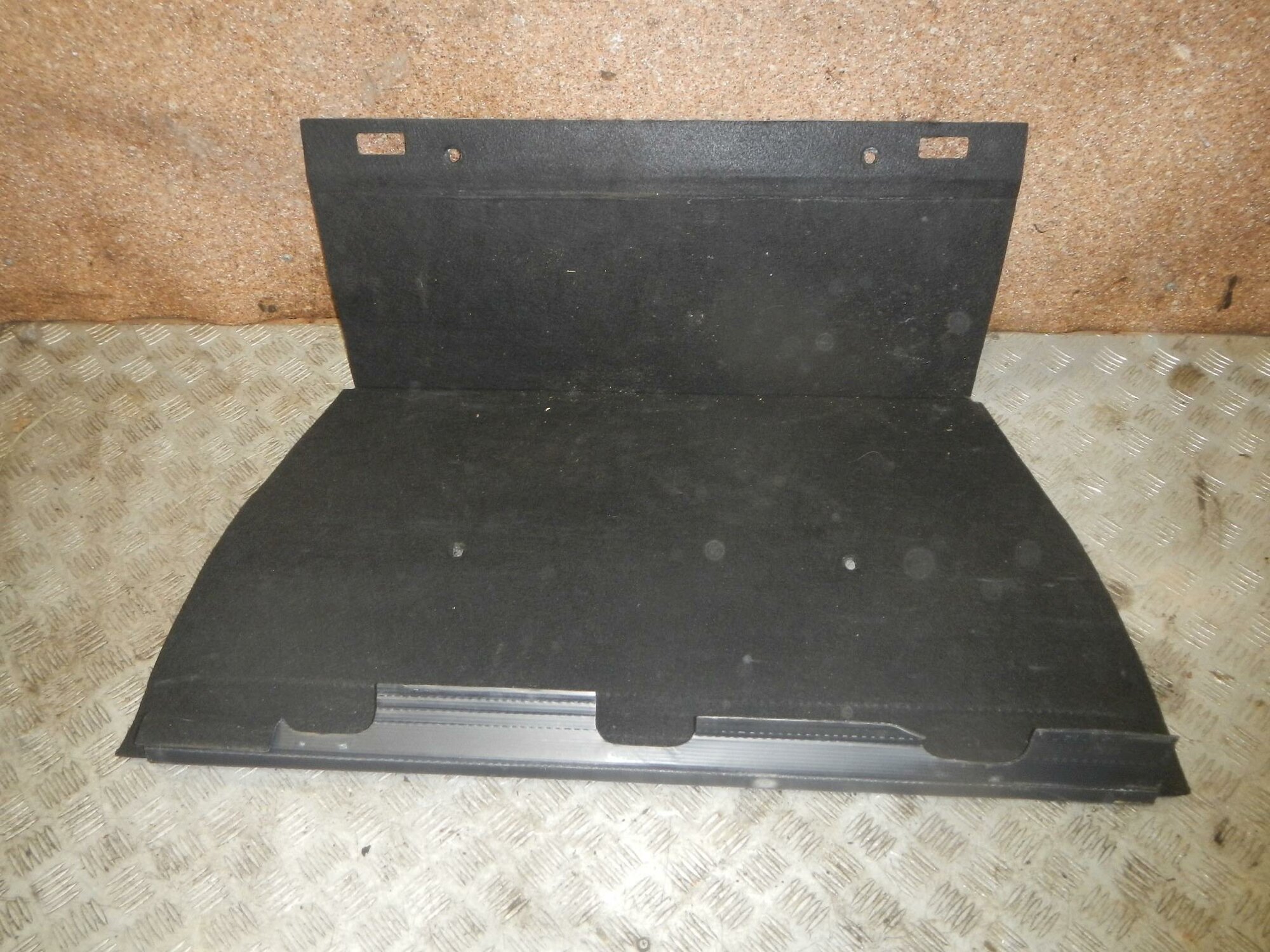 Б/У Облицовка, Nissan (Ниссан)-ALMERA G15 (13-) NISSAN ALMERA G15 (13-) заднего сиденья Грязная. 426283 NISSAN арт. 84910...