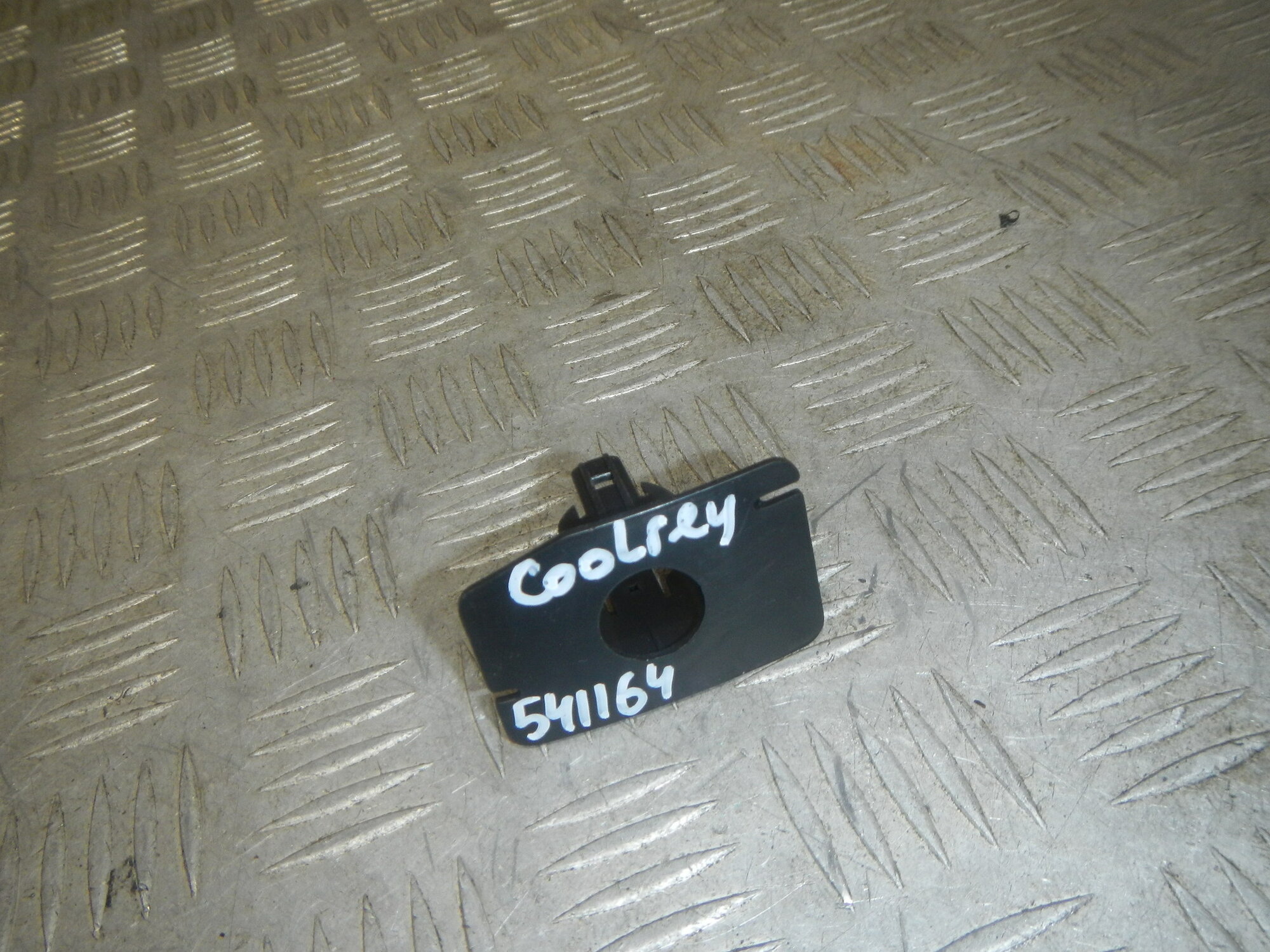 Б/У Кронштейн (сопут.товар), Geely (Джили)-COOLRAY (20-) GEELY COOLRAY (20-) датчика парковки Новый. 541164 GEELY арт. 60...