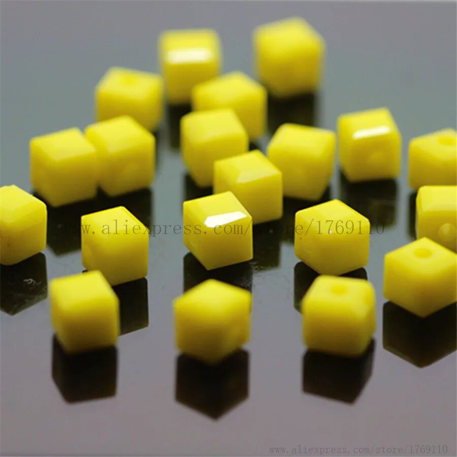 Isywaka Квадратные стеклянные бусины 2 мм, 3 мм, 4 мм, 6 мм, 8 мм жёлтые Желтый, 3mm 95pcs per bag, solid yellow