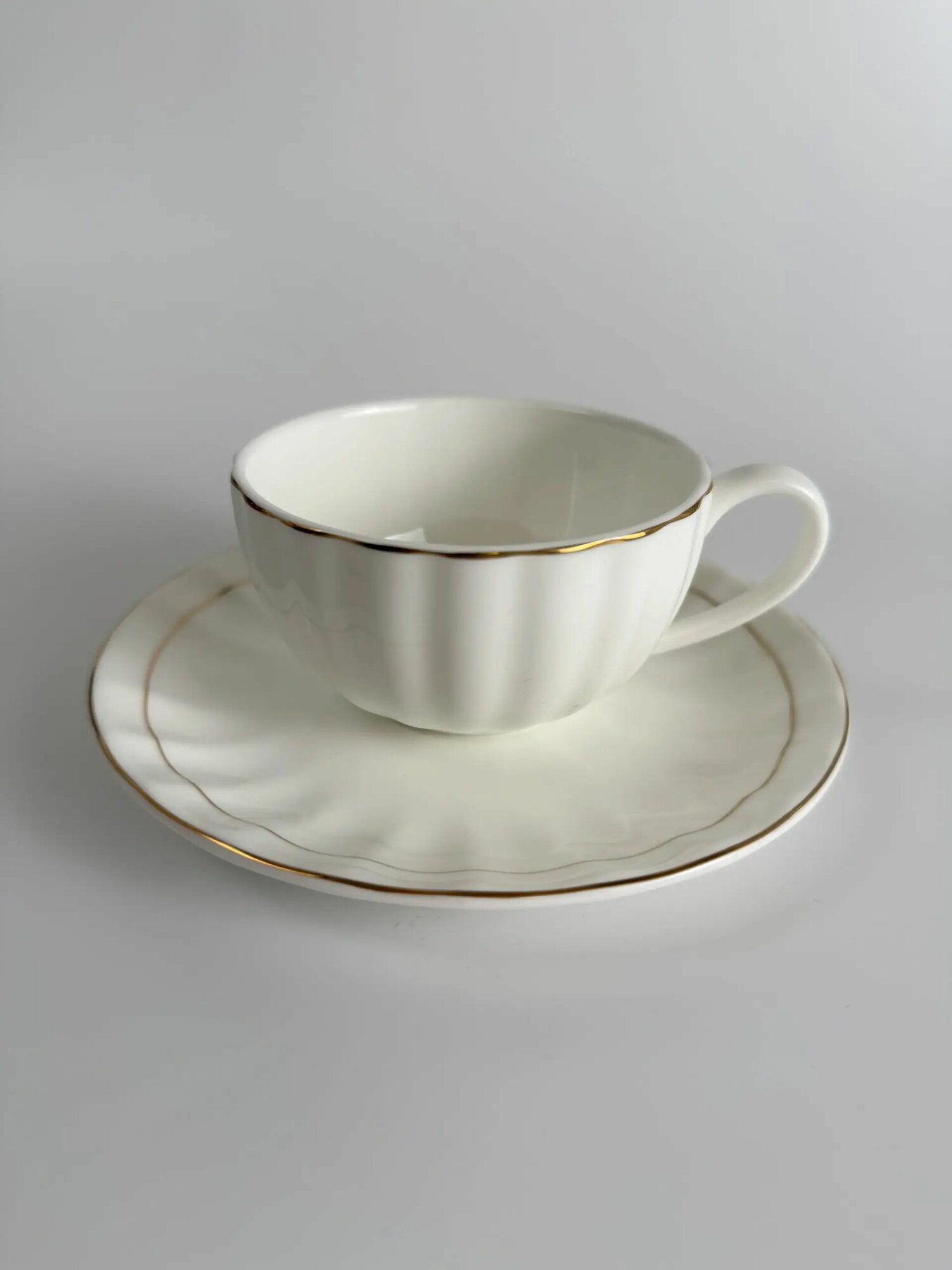 Чайная пара HOMYS с золотой каймой, фарфор, белая, 210мл, 1 шт
