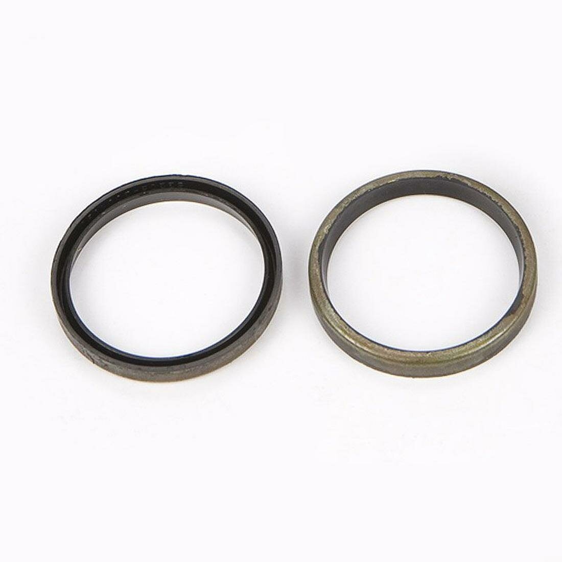 Манжета 53205-3001050 КАМАЗ-евро ростар подшипника шкворня 45х52х6 (резина)