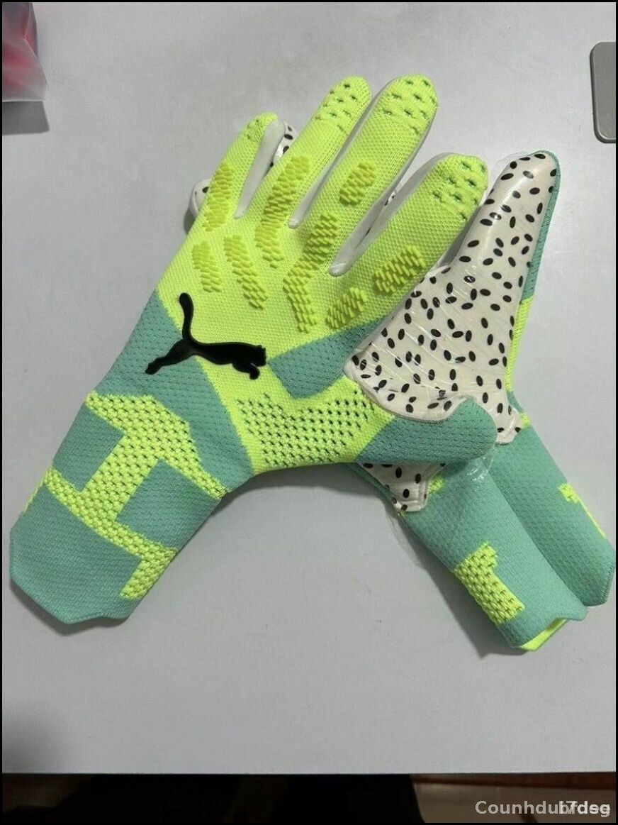 Эксклюзивные вратарские перчатки PUMA размер 7