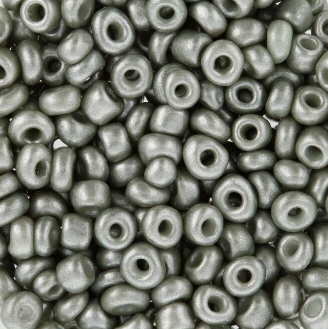 Бисер круглый Zlatka art: GR975-11 серый 10 гр. 1шт.