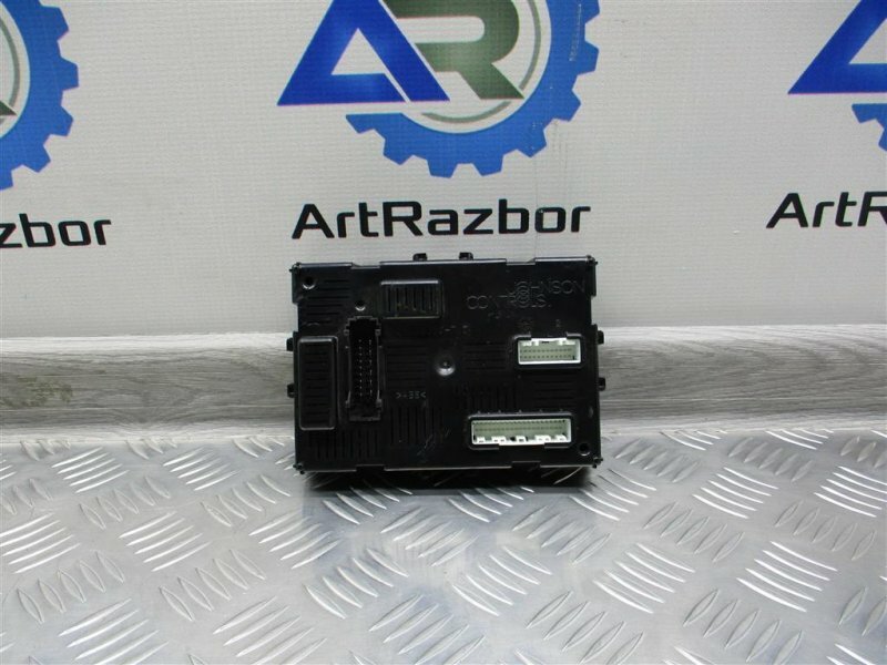 Б/У Блок комфорта Nissan Note 1 E11 / Ниссан Нот 1 E11 1.6 HR16 110Л.С. 2007