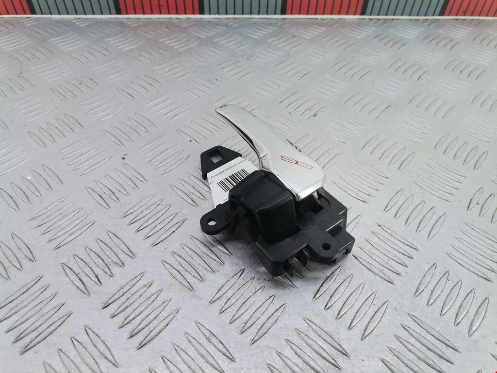 Ручка двери внутренняя передняя левая Mitsubishi Lancer 10 5716A087HA арт. 2193930