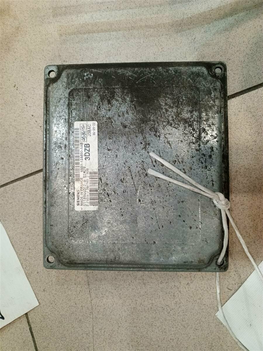 Блок управления двигателем от Ford Focus 2 2004-2008