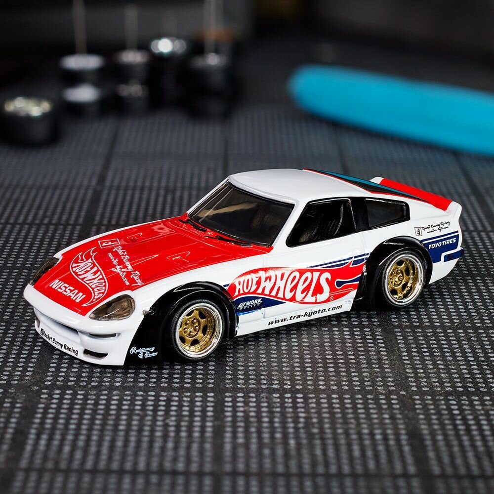 Коллекционная машинка Mattel Hot Wheels Collectors Elite 64 Pandem Datsun 280ZX