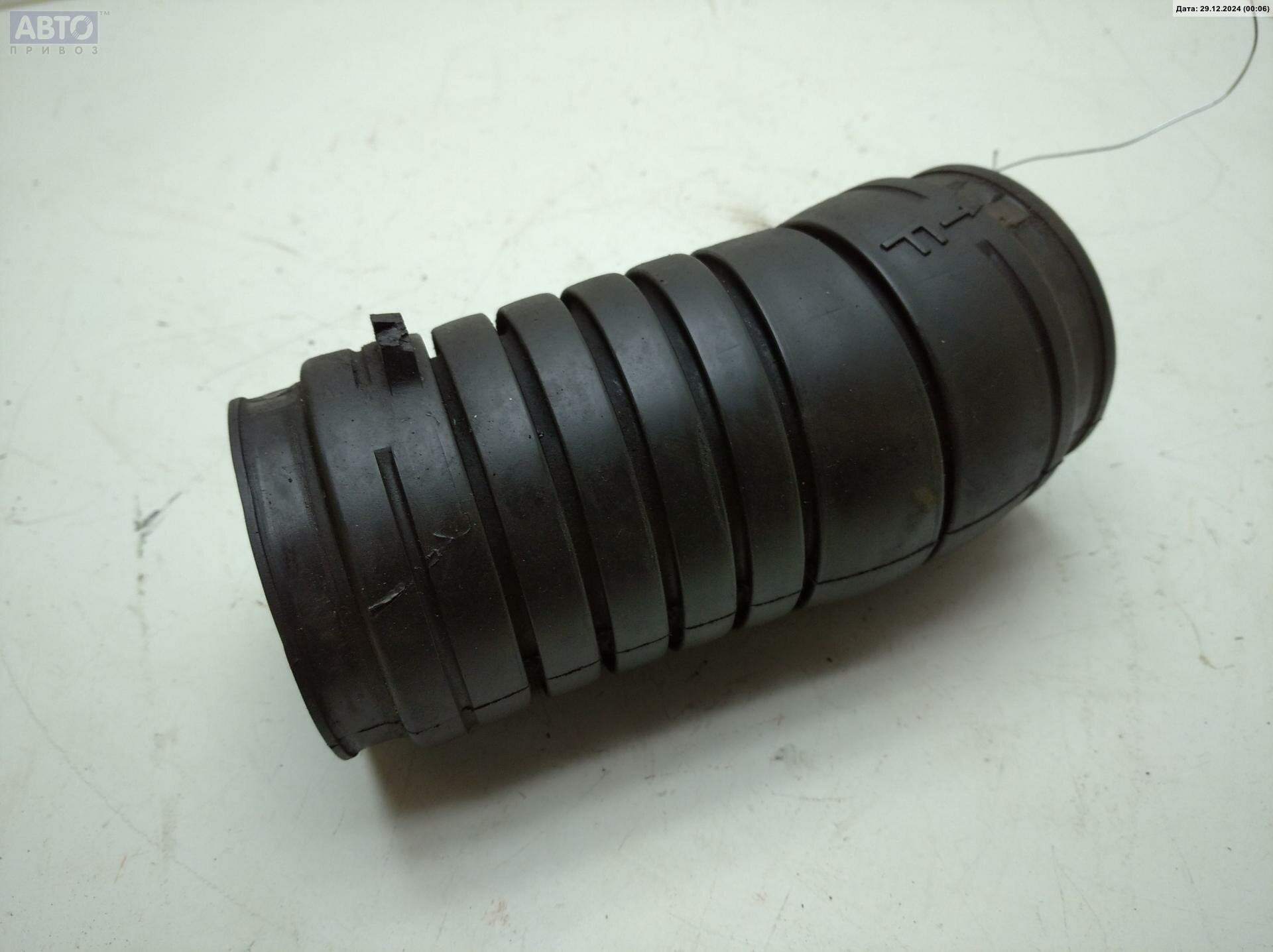 Патрубок воздушного фильтра Volkswagen Transporter T4