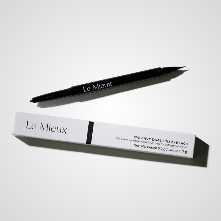 Двойная подводка для глаз оттенок черный LE MIEUX Eye Envy Dual Liner Black Подводка 0,7 гр