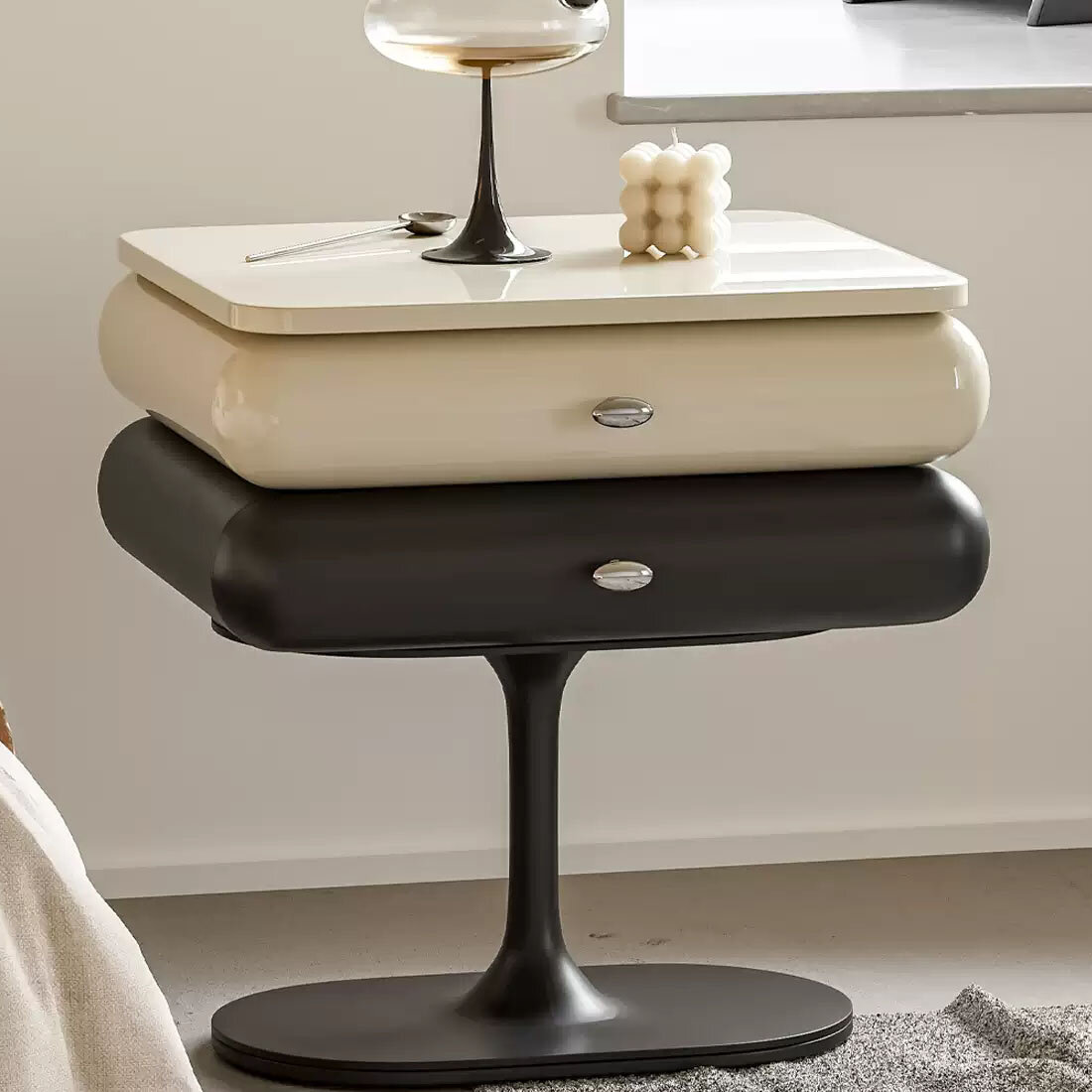 Дизайнерская прикроватная тумбочка Vine Glass (черно-белый)