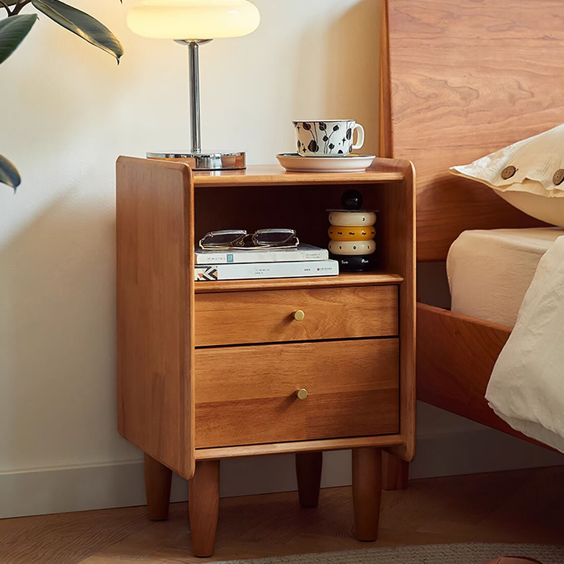 Деревянная прикроватная тумбочка Cherry Retro (ширина 35 см)