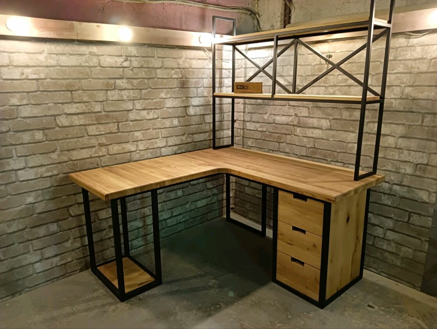Компьютерный стол лофт Urban Comp-21, для дома и офиса, с размерами 174х75х70 см
