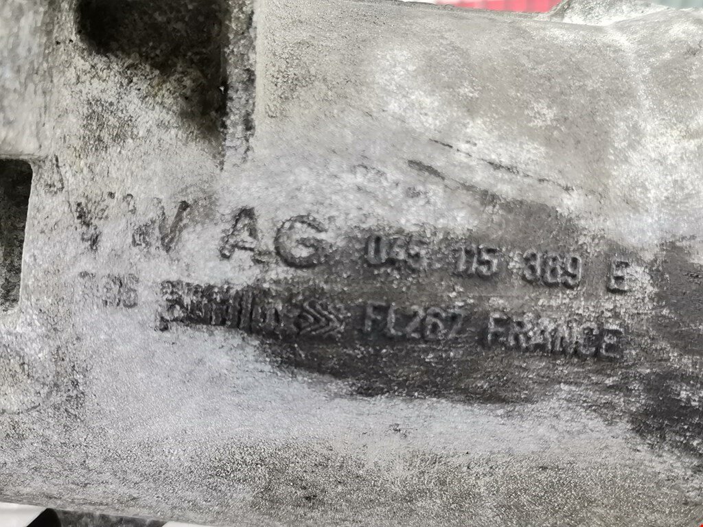 Корпус масляного фильтра Skoda Fabia 1 045115389H арт. 1702447