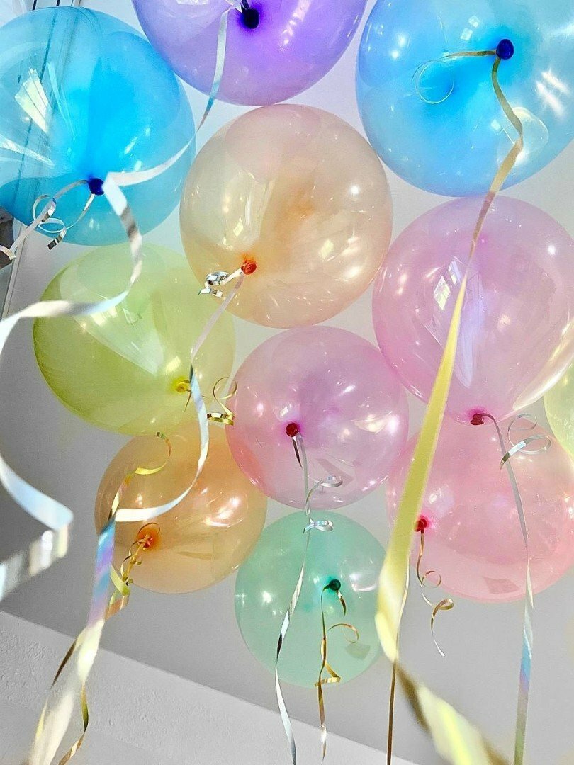 Прозрачные разноцветные шары под потолок "Разноцветные кристаллы"