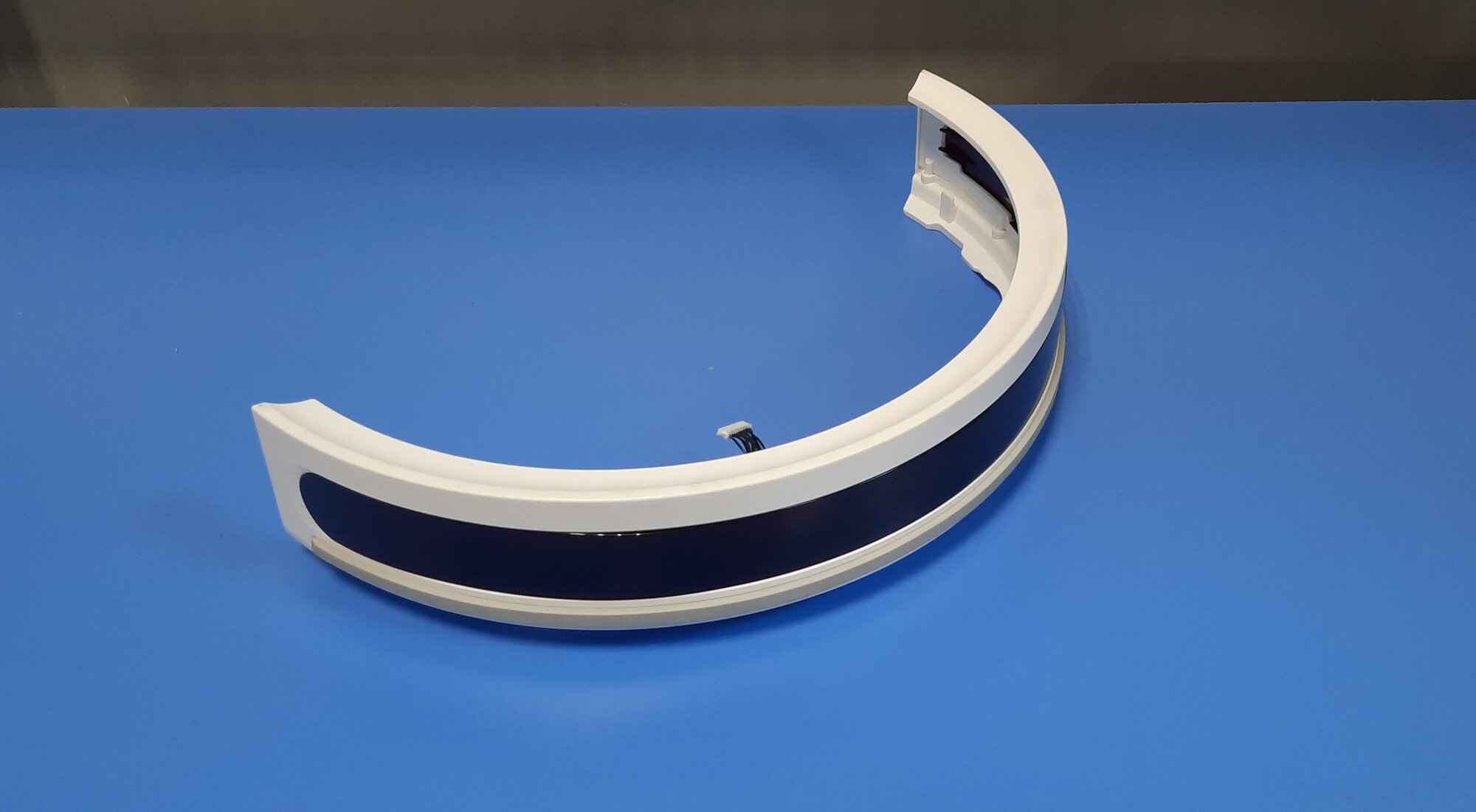 Корпус передняя часть (бампер) робота-пылесоса Tefal RG7387WH