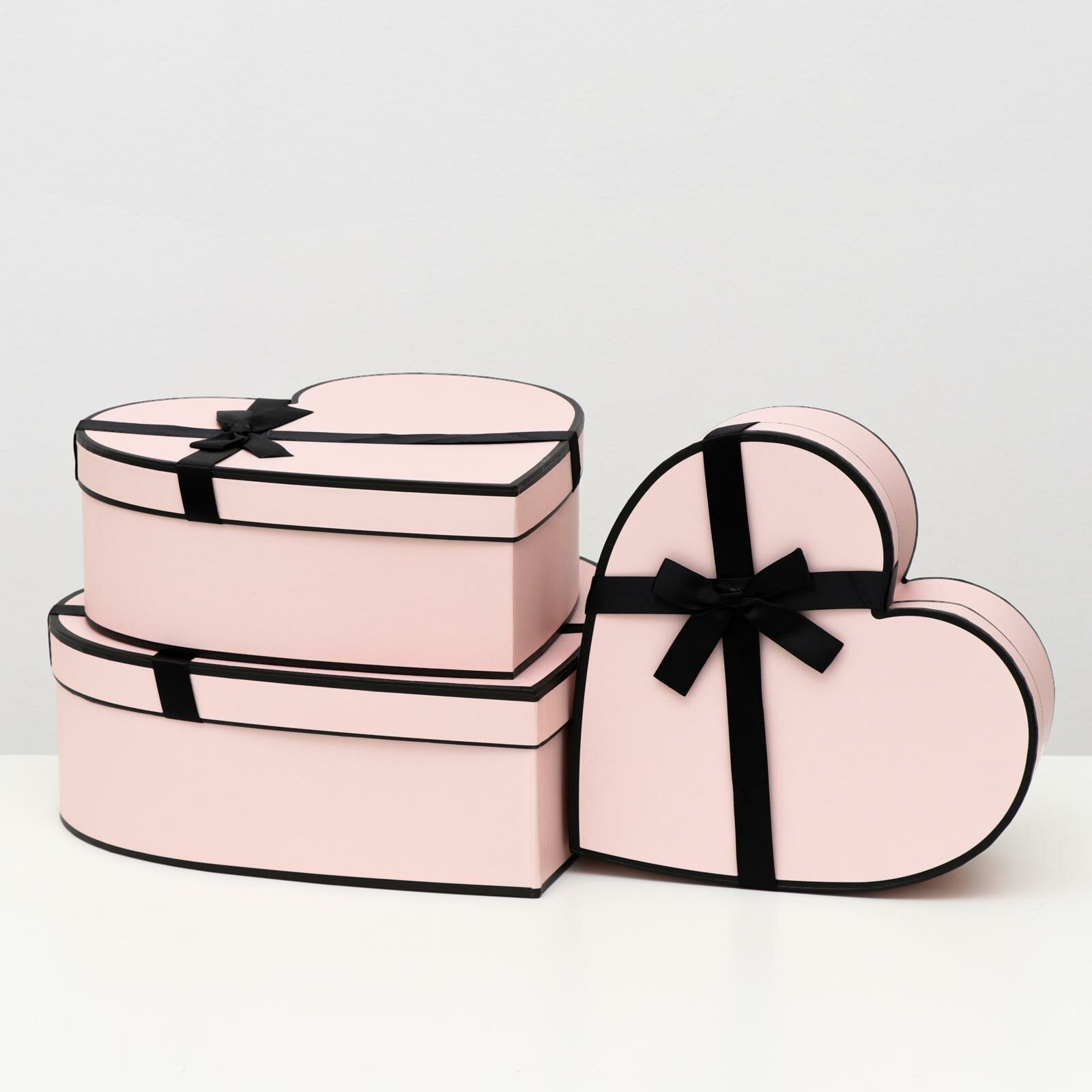 Набор коробок 3 в 1 "Сердца", 33 x 32 x 11.5 - 26 x 25 x 9.5 см, 7082049