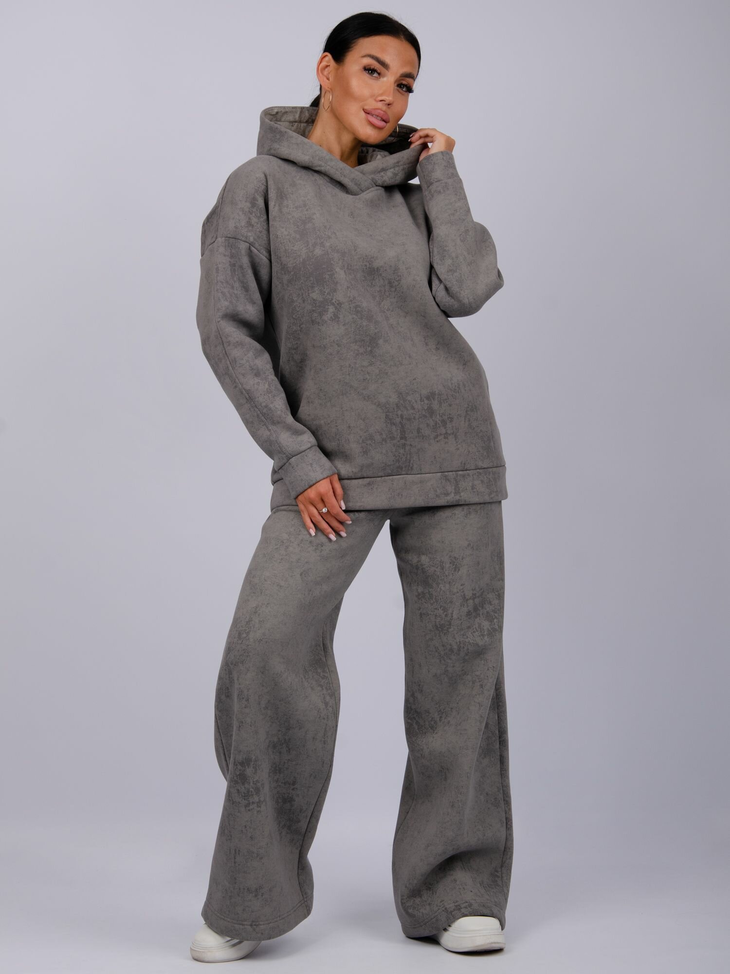 Костюм спортивный