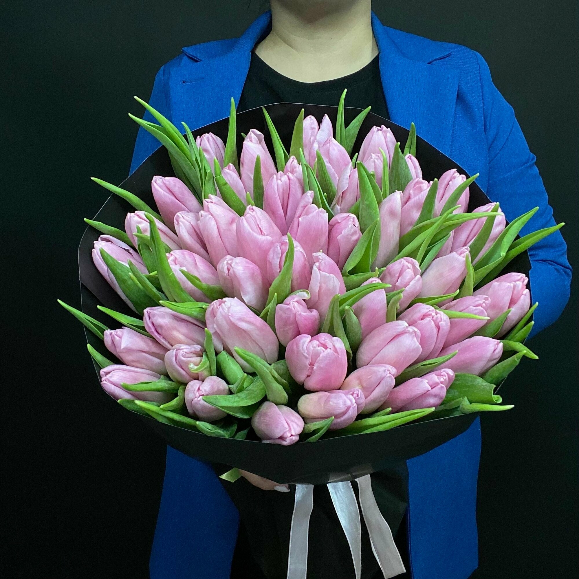 Букет розовых тюльпанов