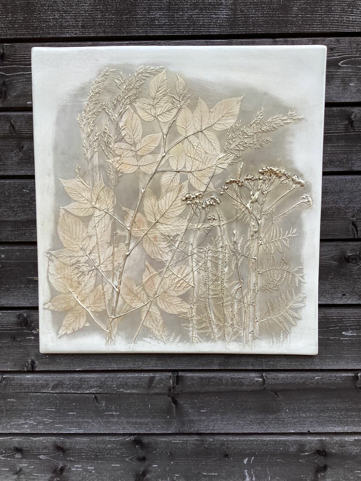 Панно из гипса, декор на стену, украшение интерьера, ботанический барельеф, Картина "Осень", ручной работы, 70x58 см.