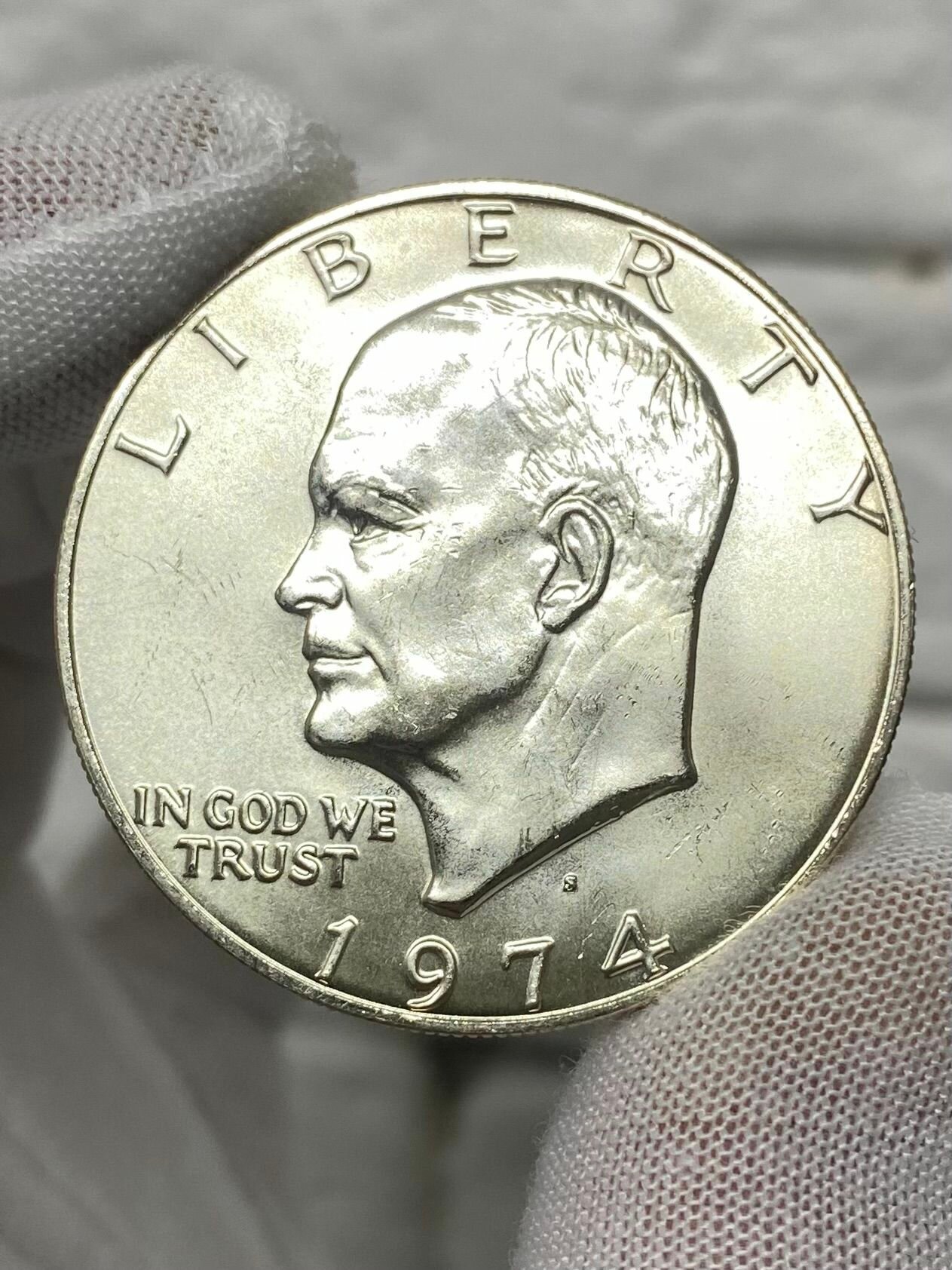 UNC (запайка) Лунный 1 доллар Эйзенхауэр. Двор Сан-Франциско S . США, 1974г.