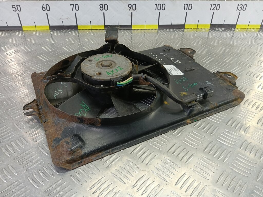 Вентилятор кондиционера Б/У для MITSUBISHI Space Star I рестайлинг (2002—2005) MR460785