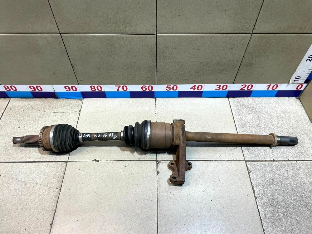 Полуось передняя правая Nissan Maxima A33 391002Y210