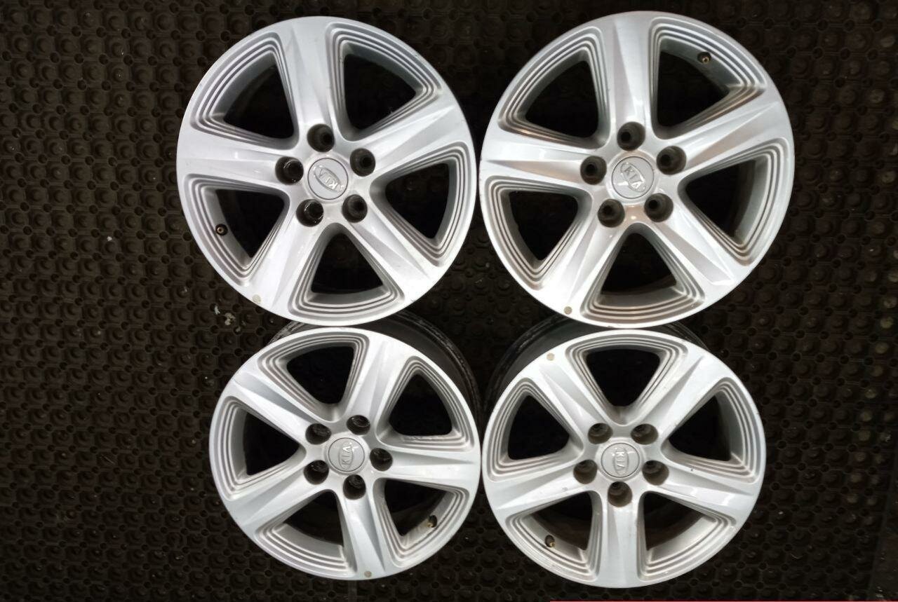 Колесные диски Kia 16x6.5 PCD 5x114.3 D67.1 ET36 Серебристый (оригинал)