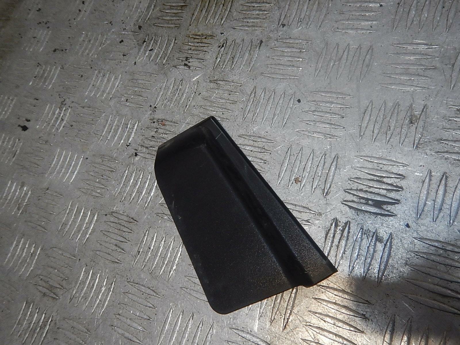 Б/У Уголок двери передней левой (внутренний), Chevrolet (Шевроле)-REZZO (03-08) CHEVROLET REZZO (03-08) Мелкие царапины....