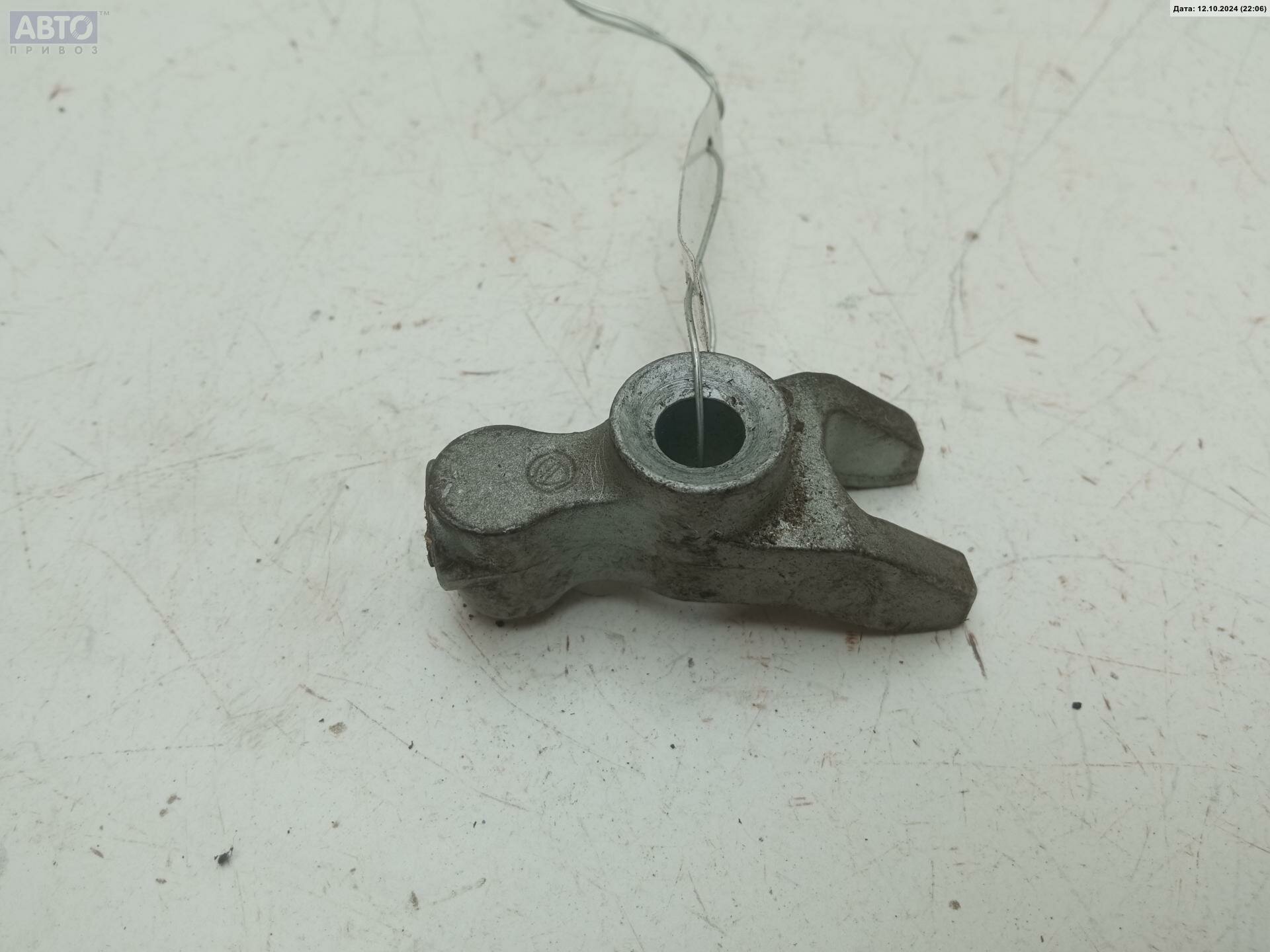 Скоба (кронштейн) крепления форсунки Alfa Romeo 156