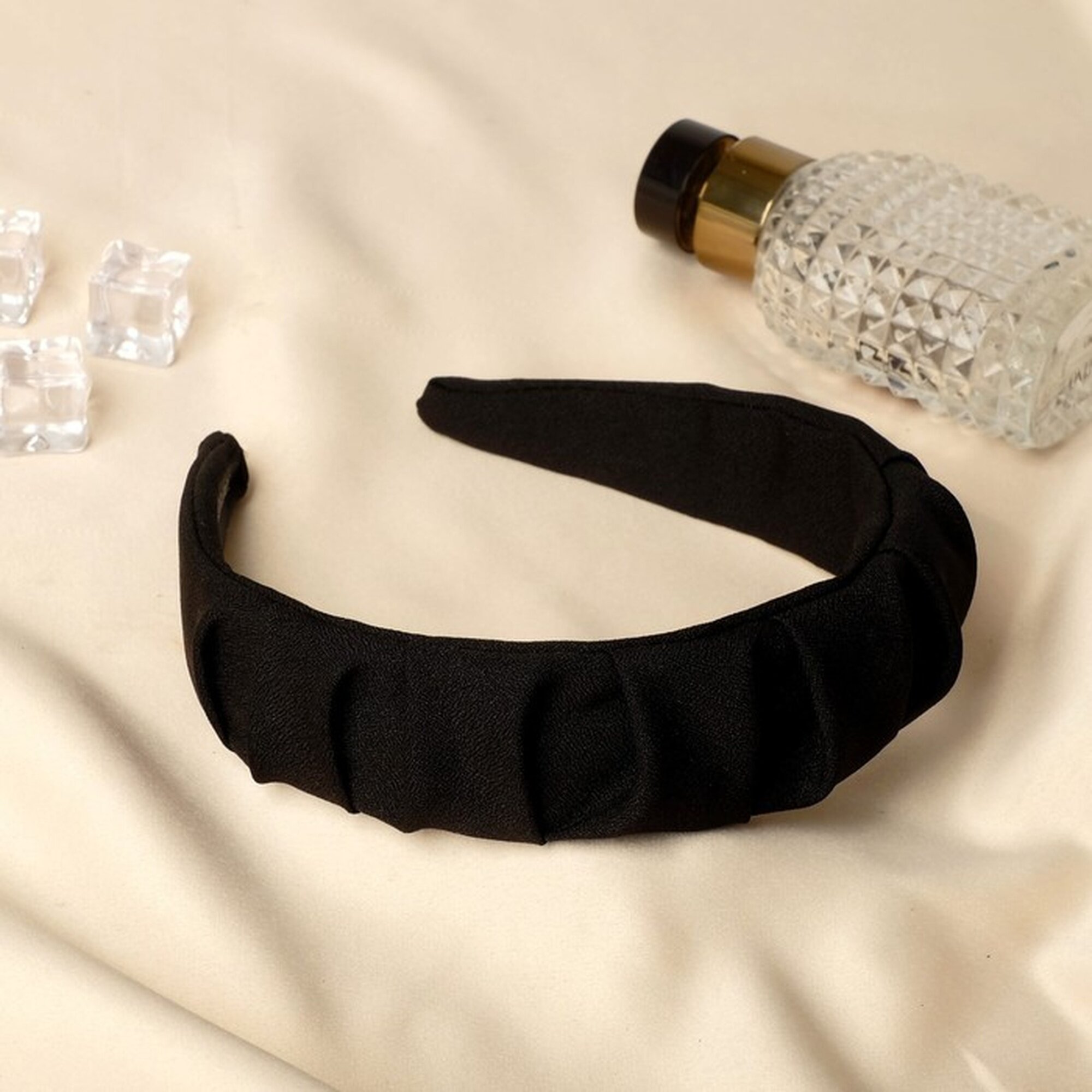 Ободок для волос Queen Fair "Нонна", текстиль, пластик, черный, 3,5 см