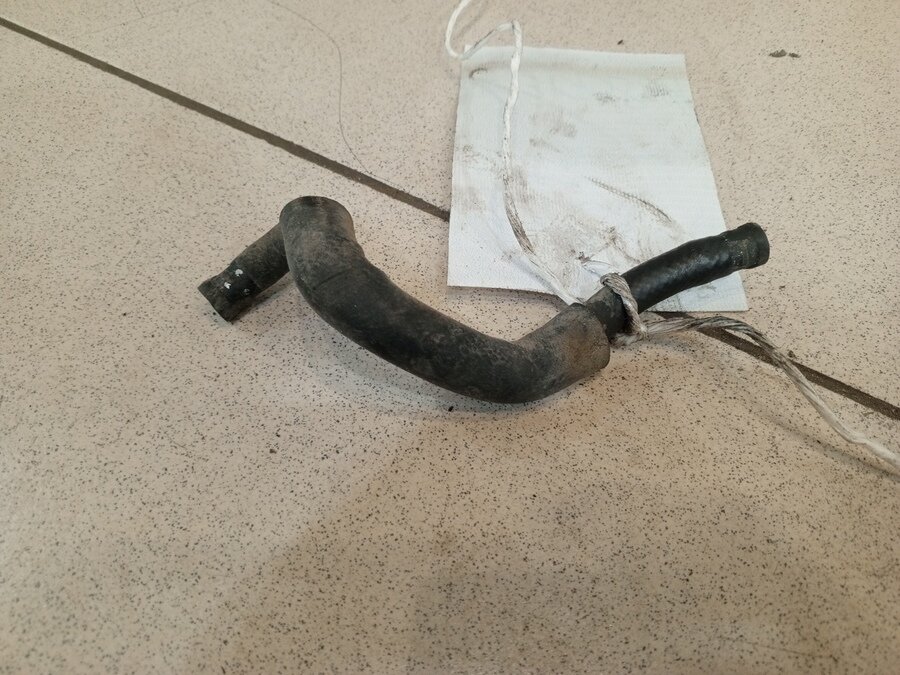 Шланг системы охлаждения от Mazda 3 bk 2003-2009