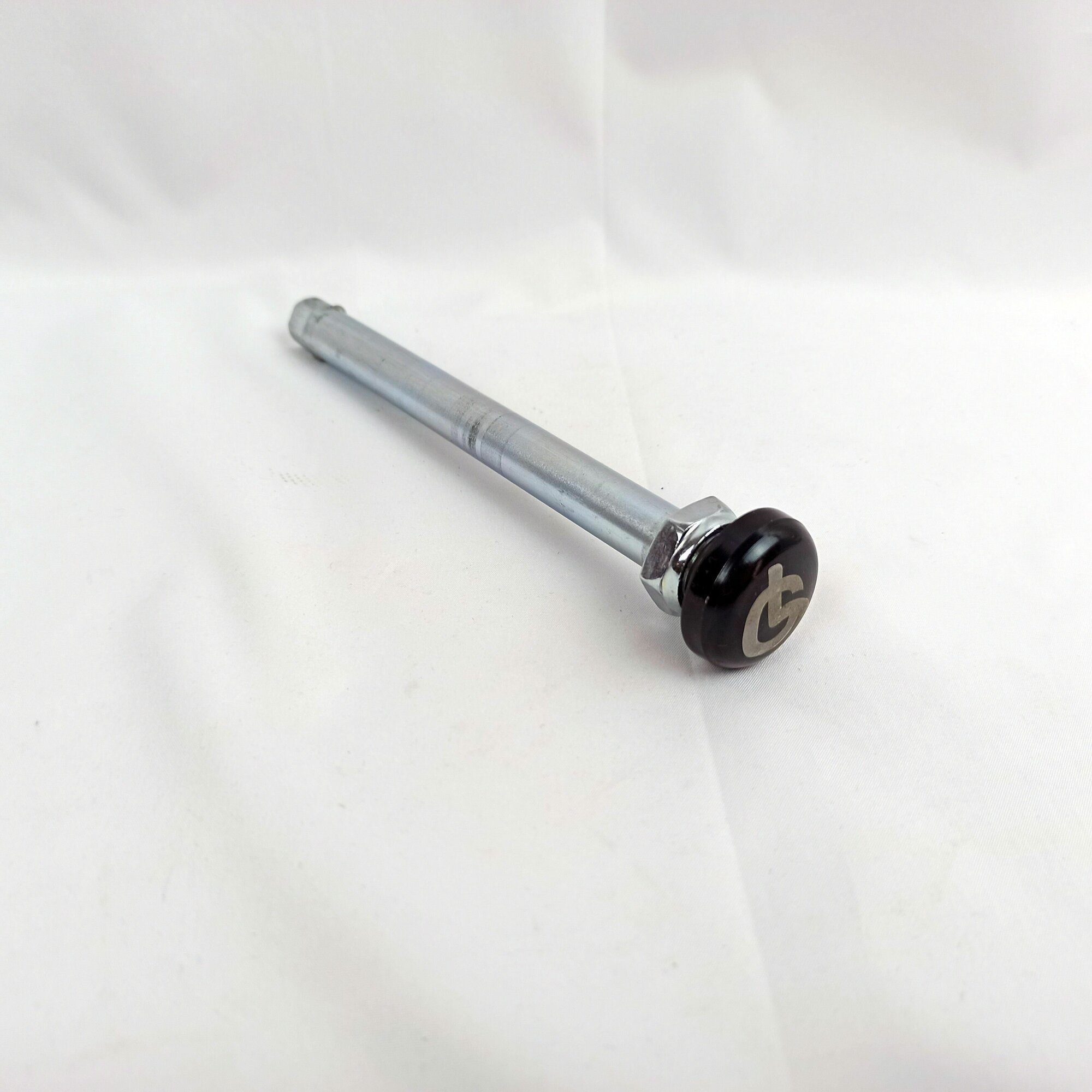 Ось быстросьемная 135х103-95х12мм для инвалидной коляски