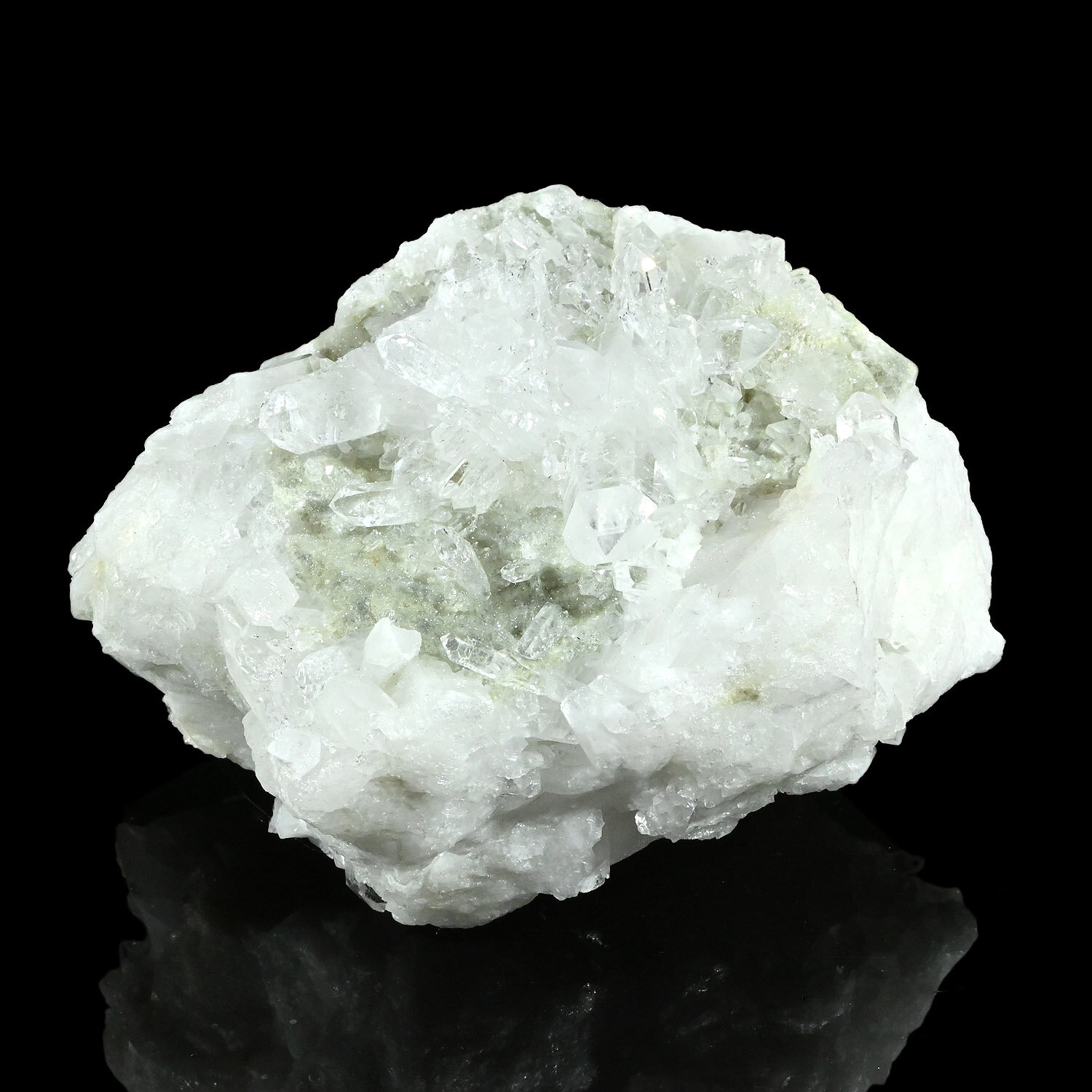 Друза из горного хрусталя 121*93*85мм, 873г (T) .