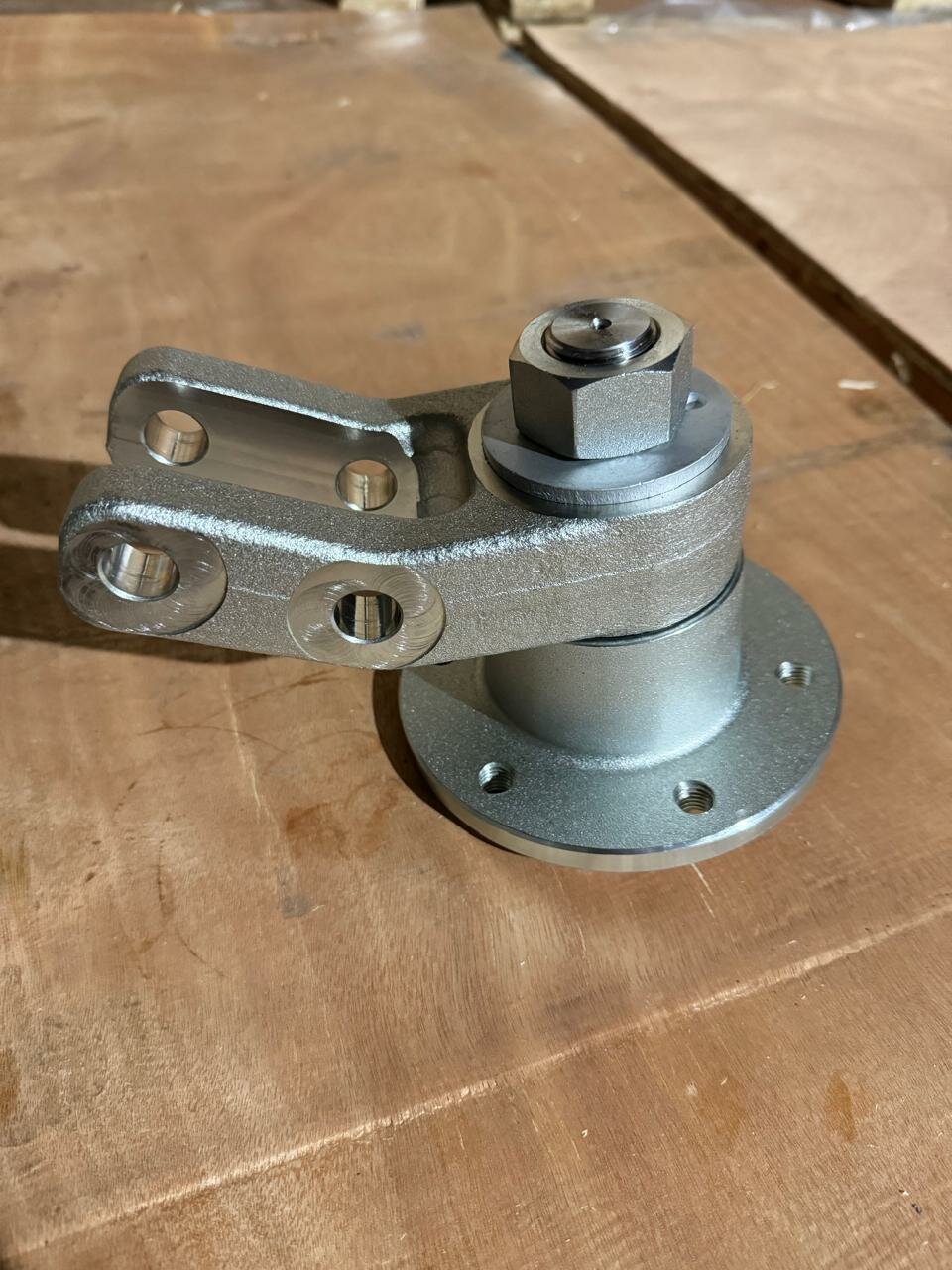 IL50-120.6T-44-R635A S Ступица BDM ARMOR