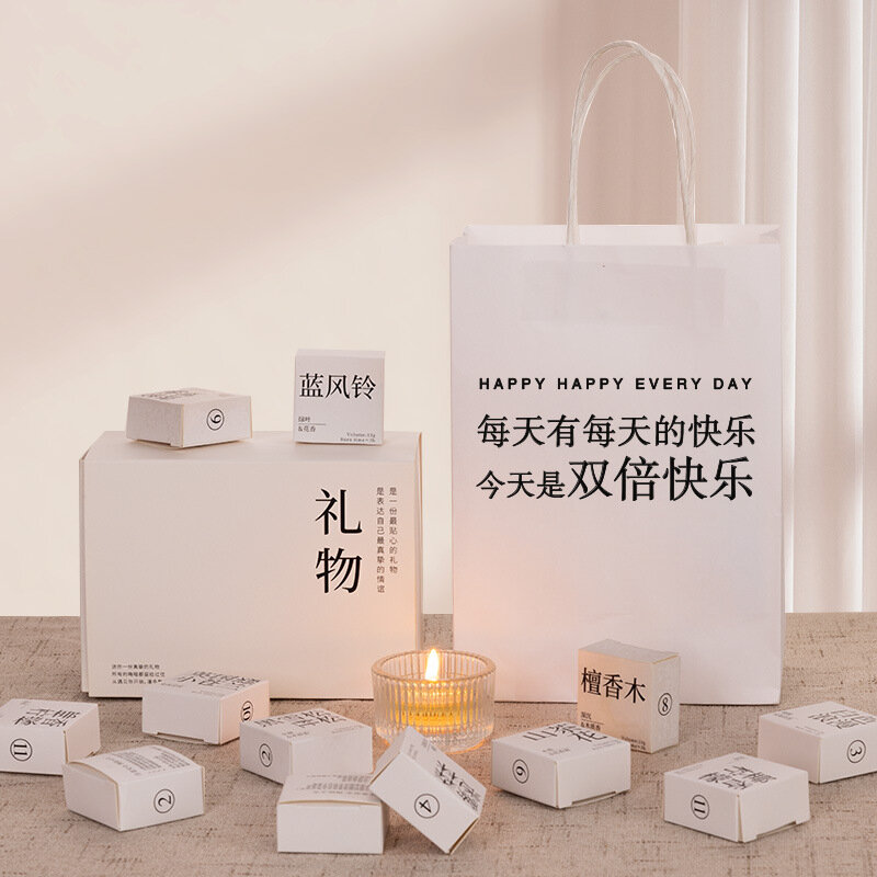 Рождественский подарок с скрытой поэзией в аромате, подарочная коробка с ароматическими свечами, высокая эстетическая ценность, сувенир, подарок на день рождения для девушки.