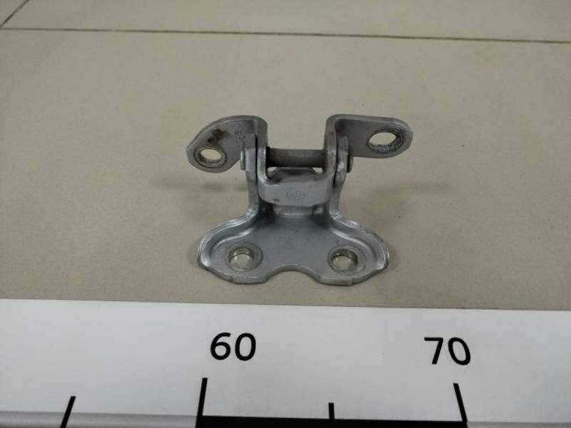 Петля двери задней левой верхняя Toyota Corolla E150 2006-2013 кат.номер: 6876020120 6876020121