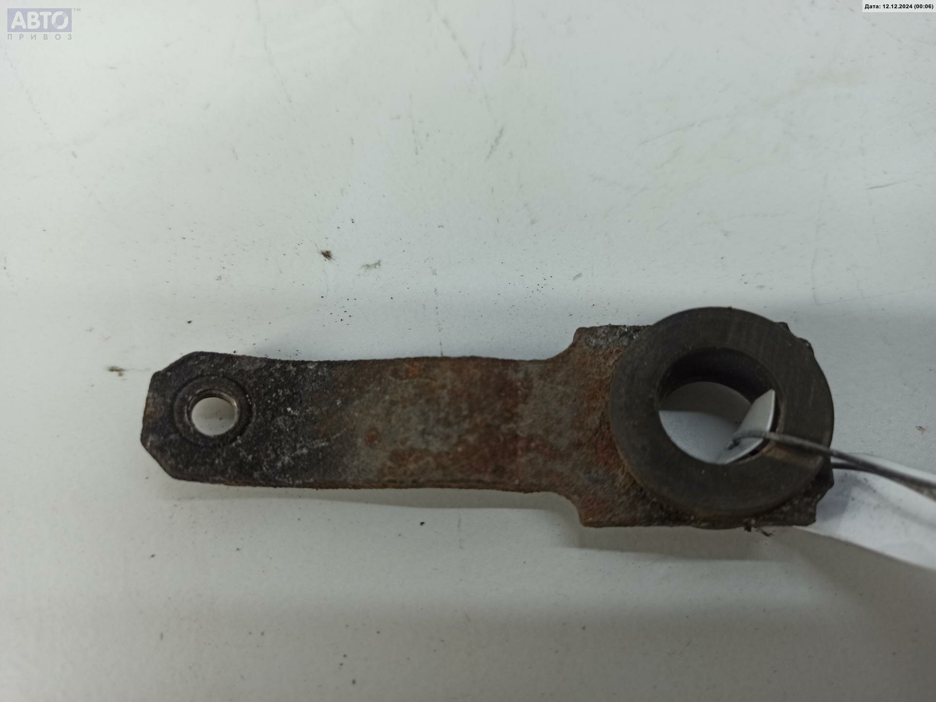 Кронштейн радиатора Audi 80 B3 (1987-1992)