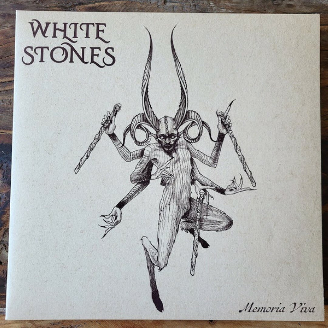 WHITE STONES Memoria Viva