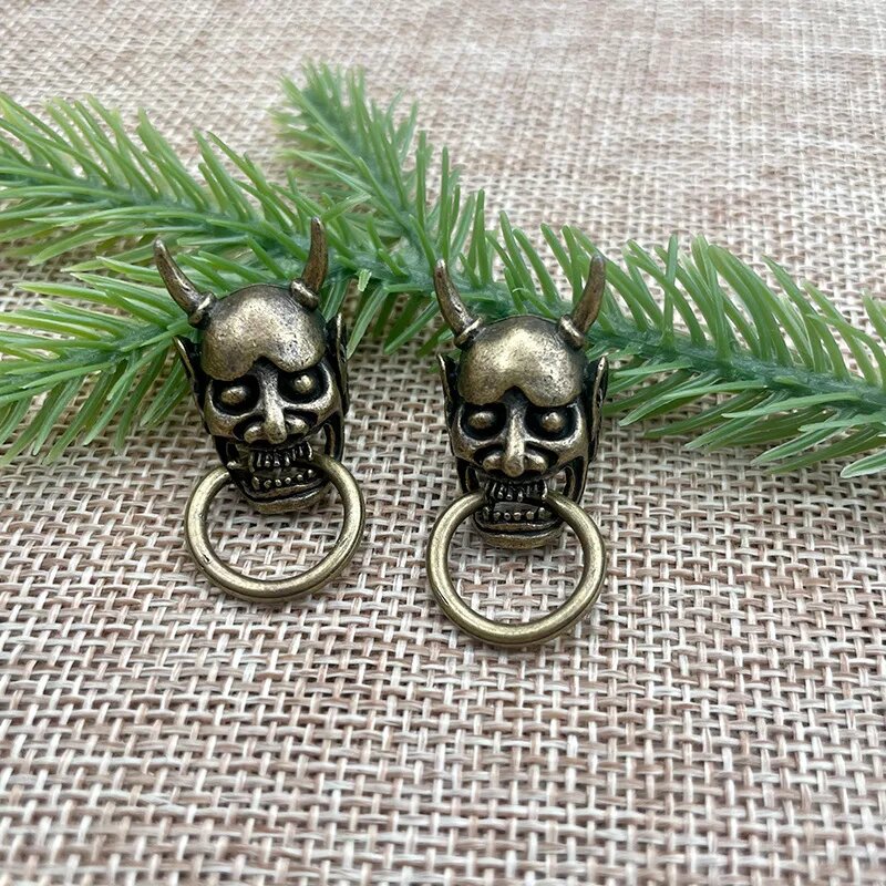 Заклепки для одежды бронзовые skull