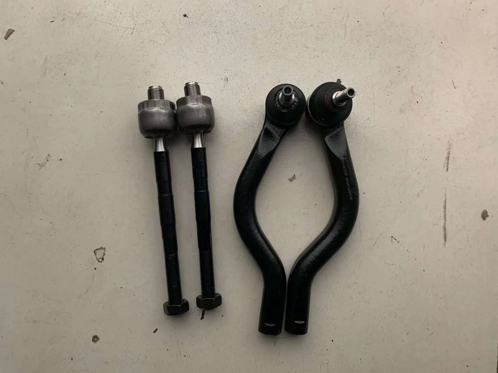 2 шт./лот осевой стержень рулевого управления/наконечник рулевого стержня для китайского sаик ROEWE 550 MG6 моторные детали для соревнований для автобуса 10004333 4 of them