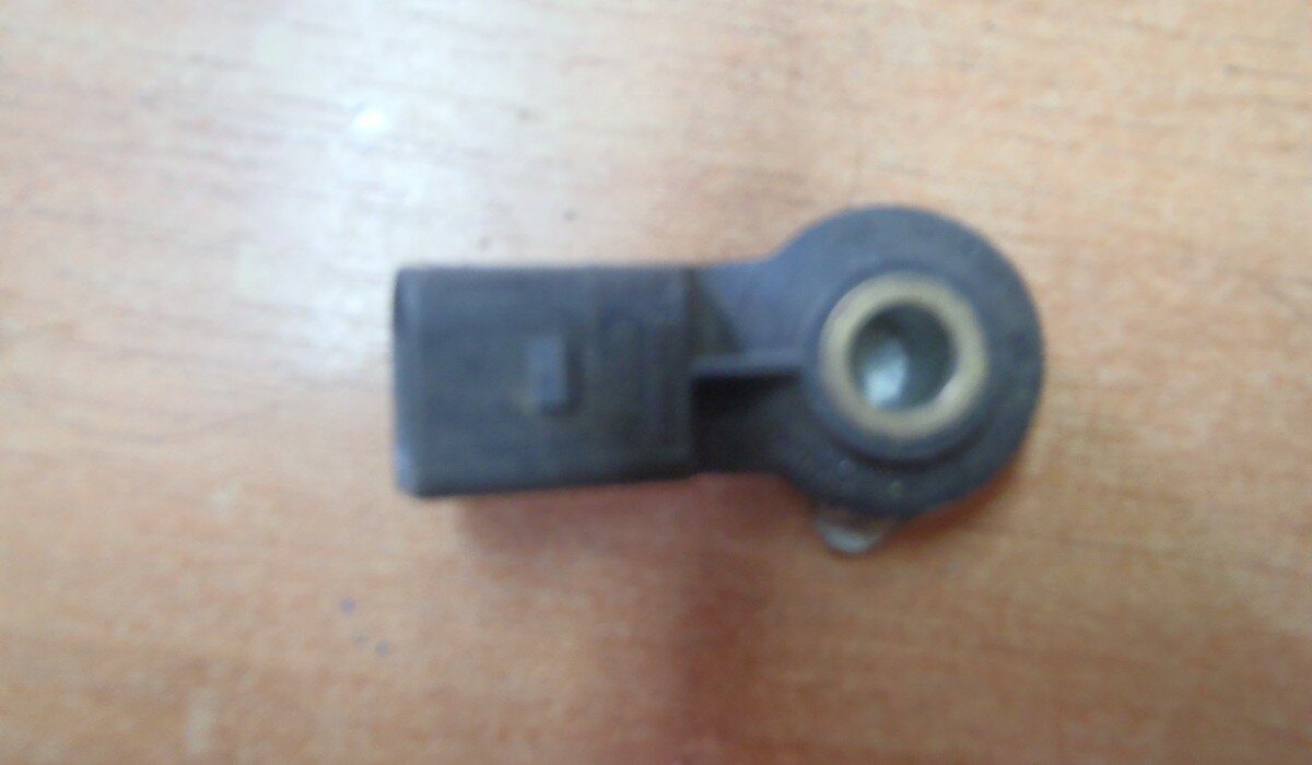 Датчик детонации Octavia (A5 1Z-) Skoda 0261231146