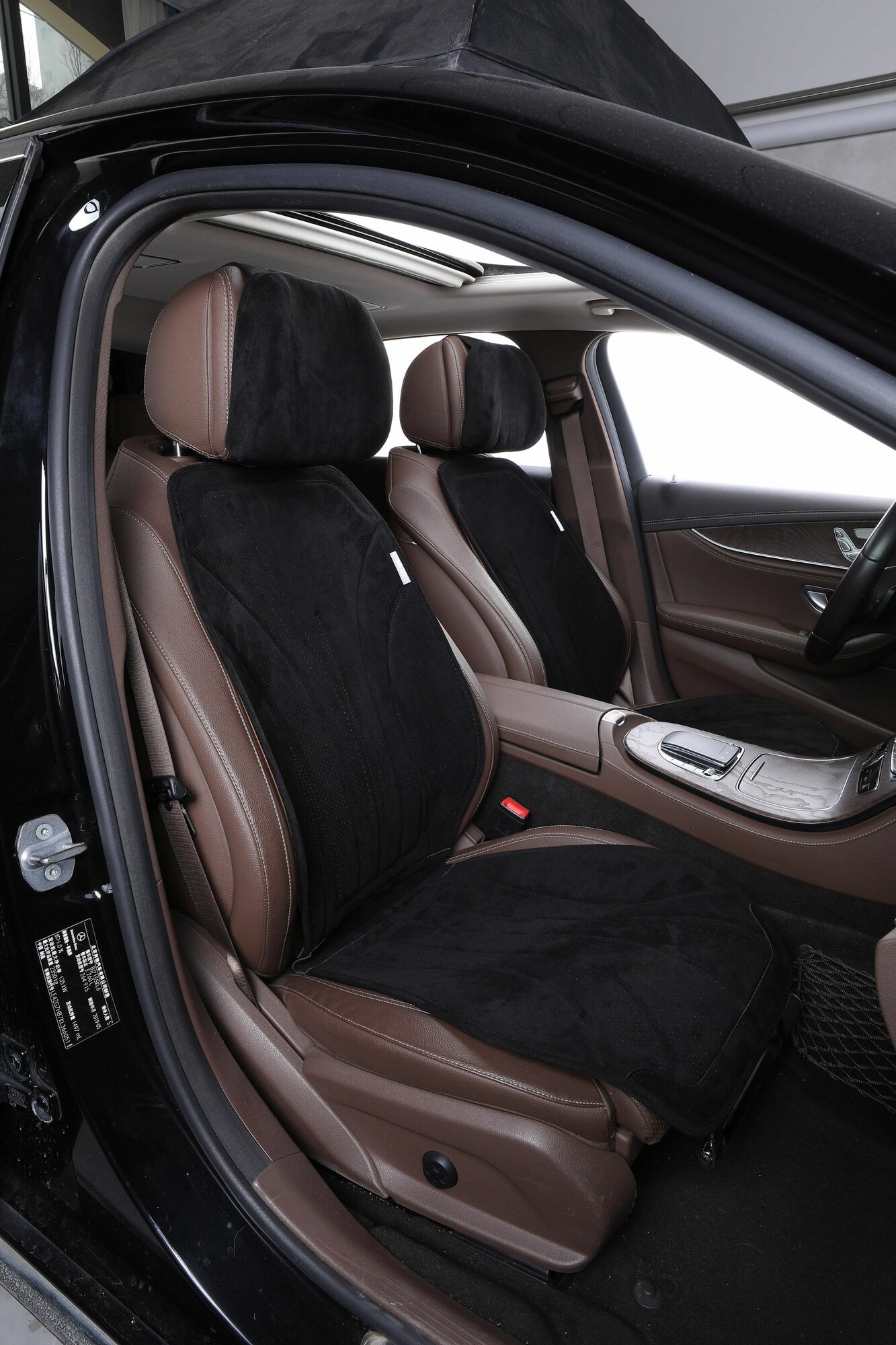 Накидки для БМВ Х7 (2022 - 2026) внедорожник 5 дверей / BMW X7 на передние сиденья с двумя подушками, алькантара, Черный