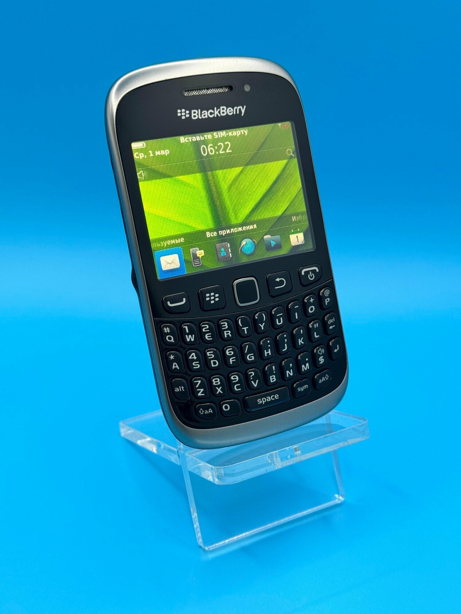 Мобильный телефон BlackBerry Curve 9320