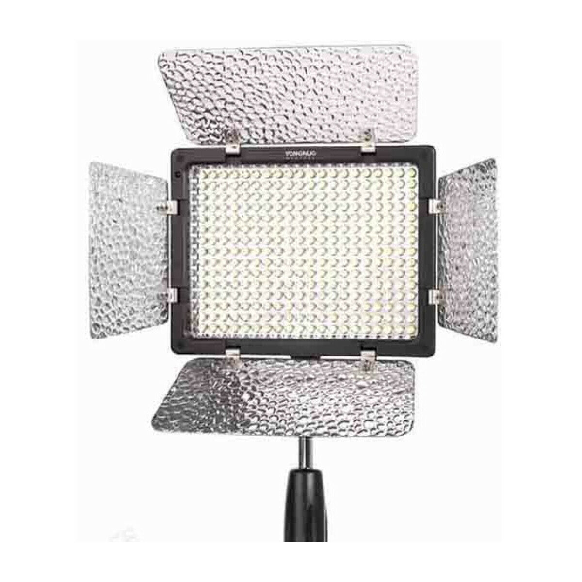 YongNuo YN300III LED 3200-5500К светодиодный осветитель с изменяемой цветовой температурой