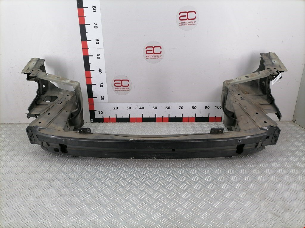 Панель передняя отрезная часть (телевизор передняя монтажная панель) Volvo V70 2 арт. 2219007