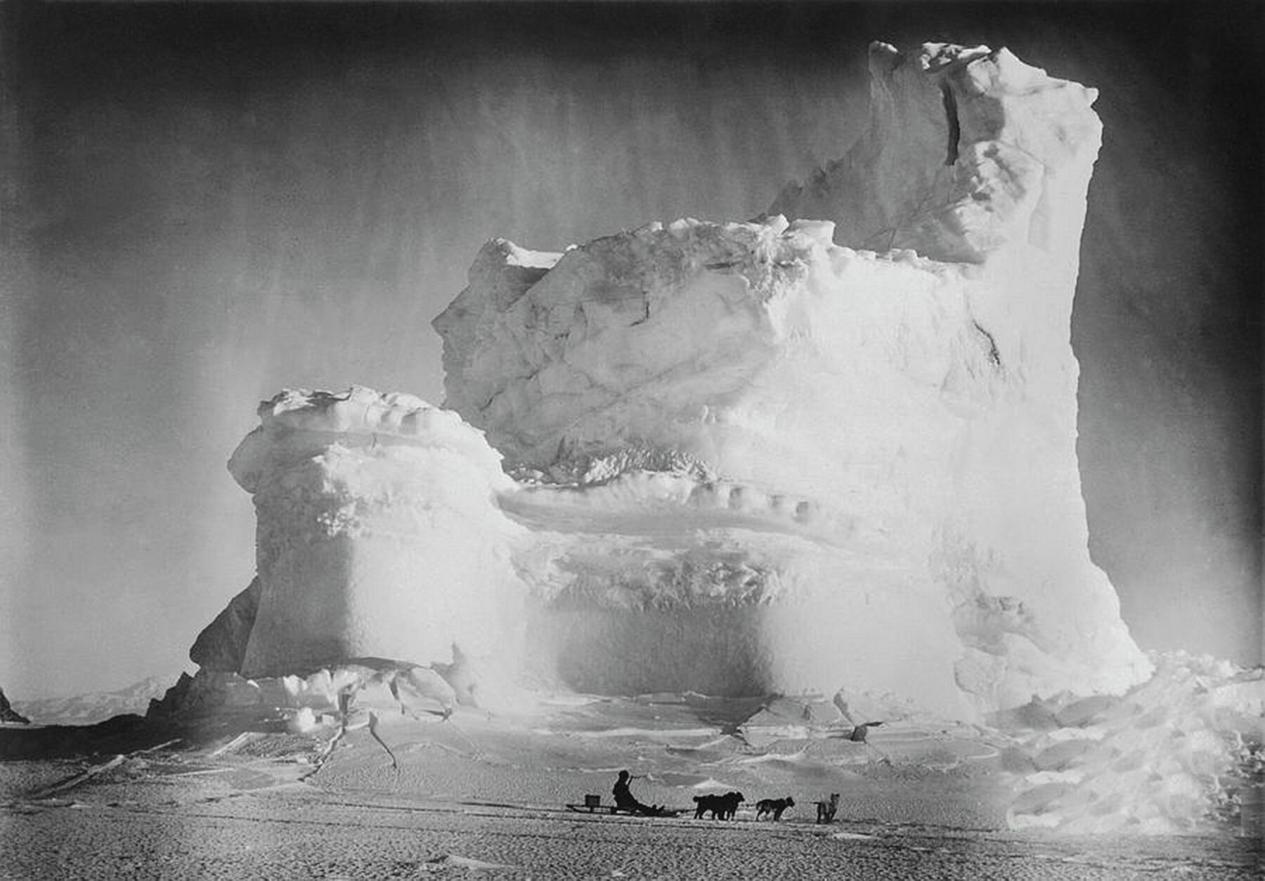 Плакат, постер грандиозный айсберг на бумаге, размер 21х30см