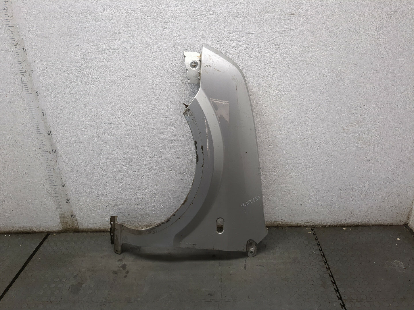 Крыло левое переднее Ford Fusion Б/У